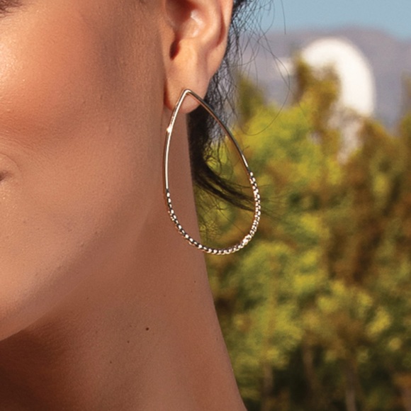 Park Lane | Jewelry | Nwt Gold Beautiful Almond Shape Lightweight ...